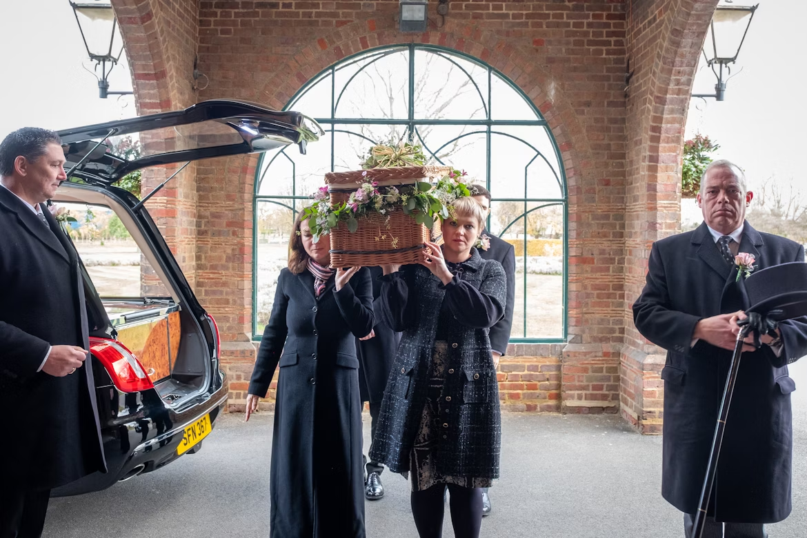 A Guide to Understanding Different Religious Funeral Traditions - DJ ...